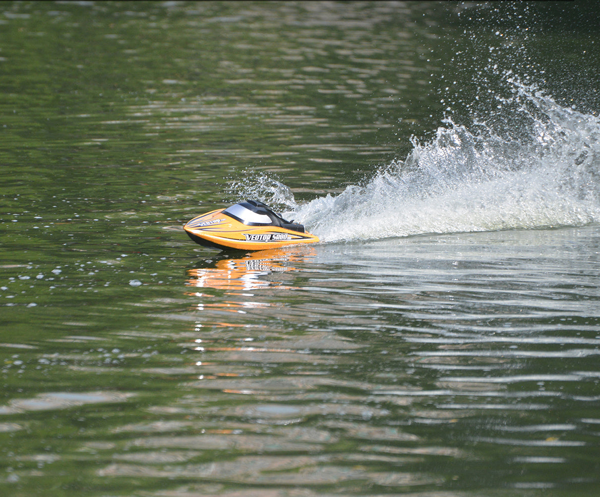 The Speed of RC Boats: A Complete Performance Guide | EXHOBBY