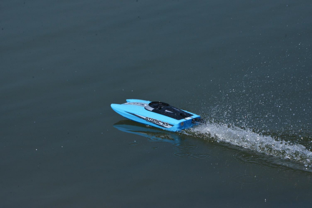 RC Hobby Grade Boat - High Performance Racing Vessels | EXHOBBY